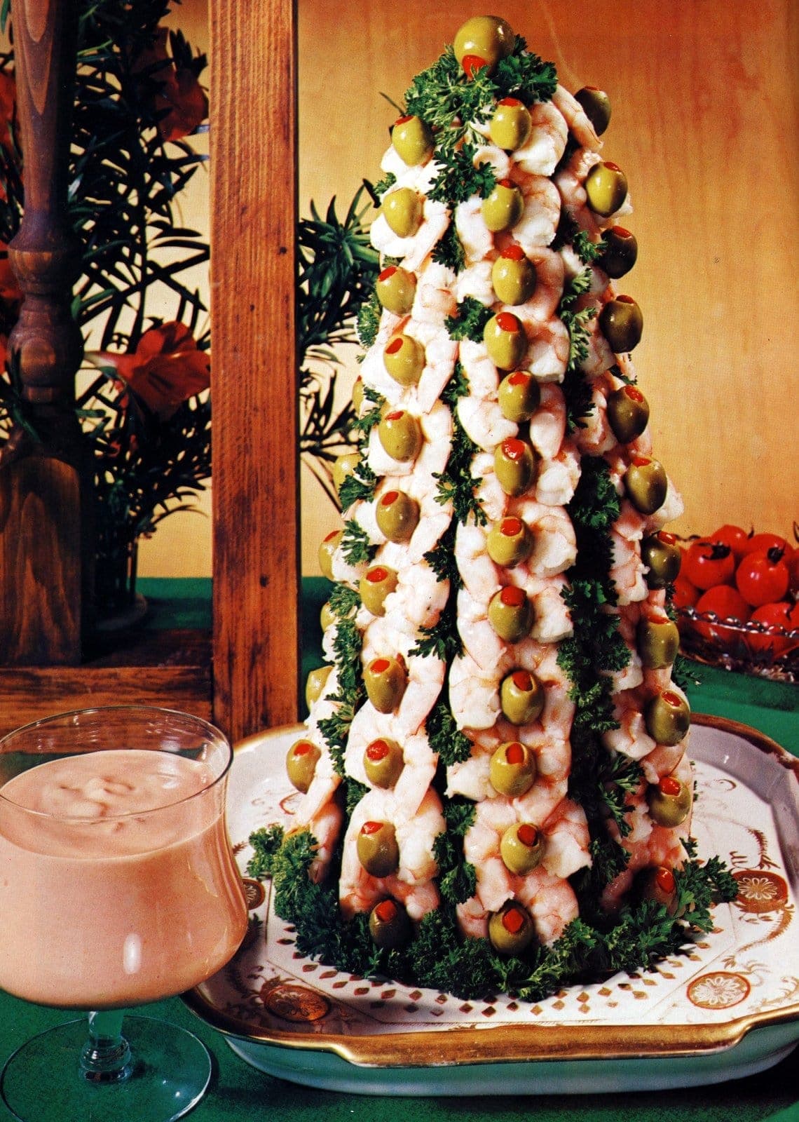 How to make a festive shrimp Christmas tree appetizer for your holiday ...