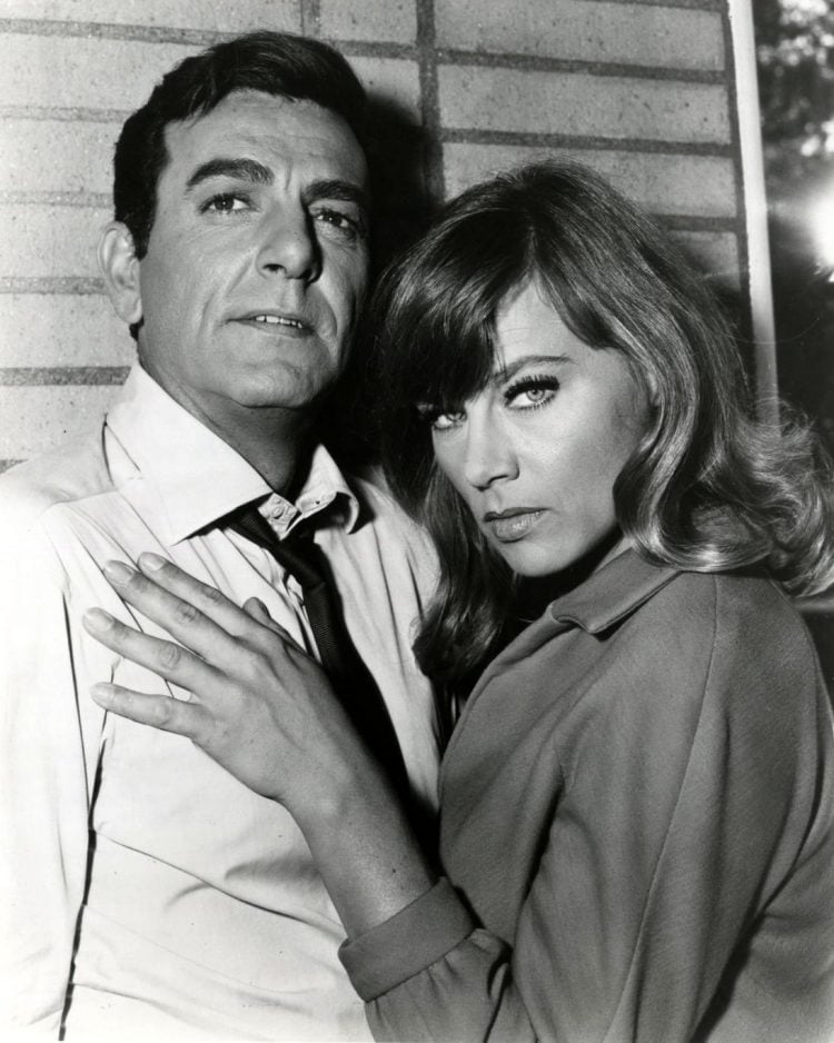All about the Mannix TV show, the 70s detective series starring Mike ...
