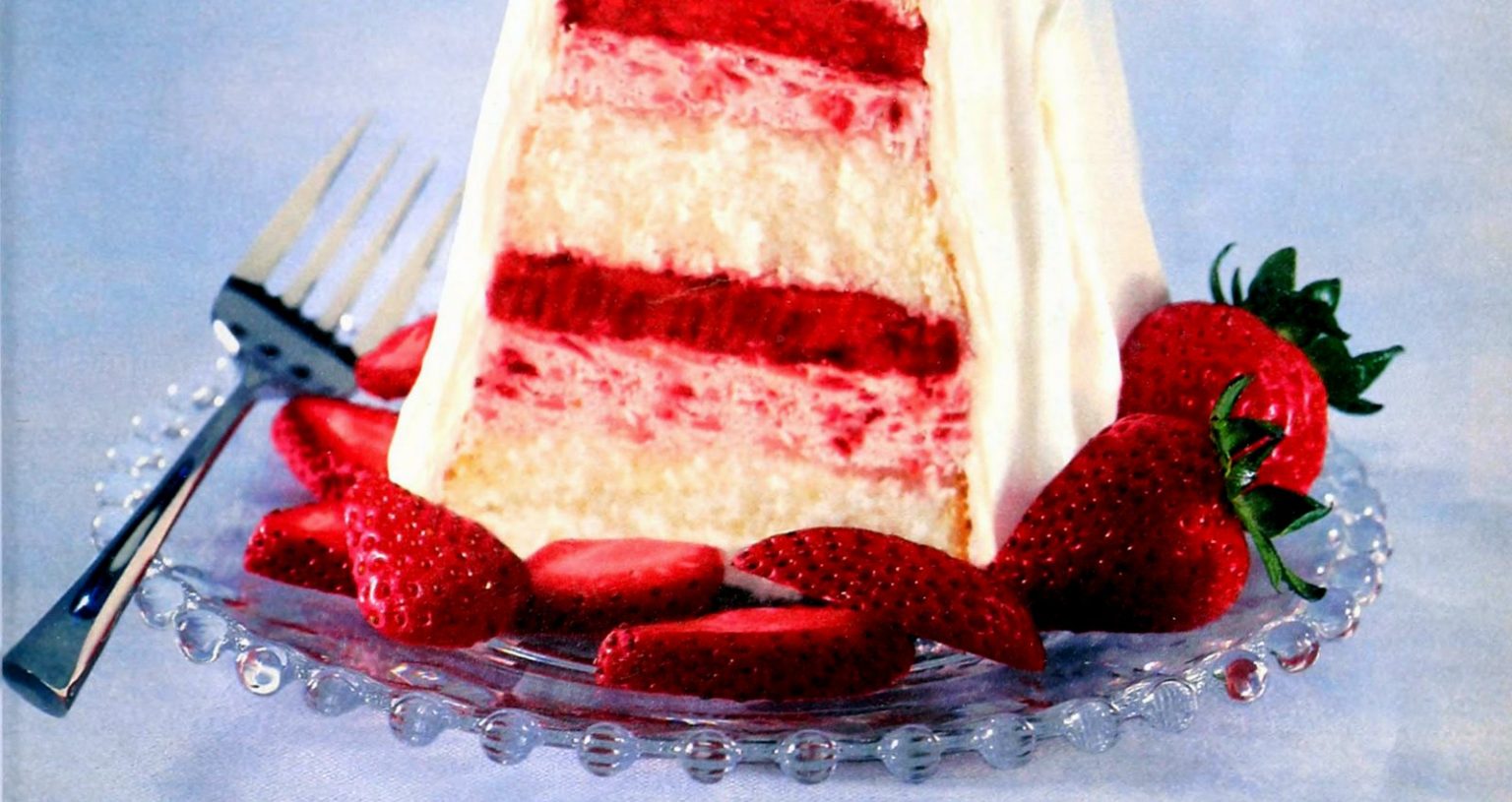 Layered strawberry angel food cake: Retro recipes - Click Americana