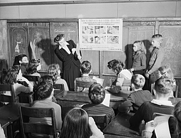 Rationing during WW2: See war ration books, ration stamps, gas stamps ...