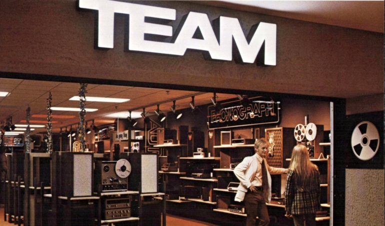 Mall stores from the 1960s, 70s & 80s: See what these popular shops ...