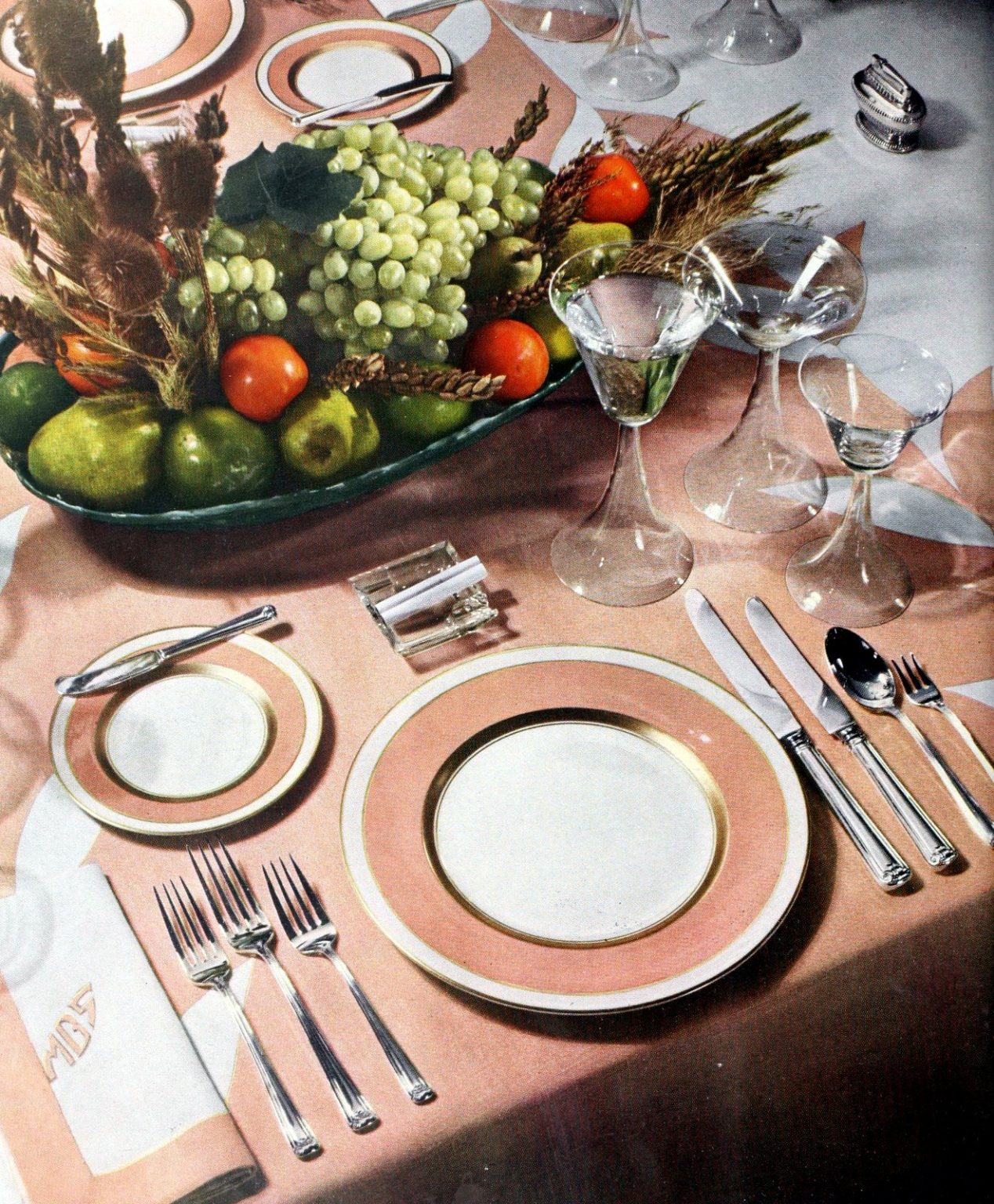 The best Thanksgiving traditions through the years: Decade-by-decade ...