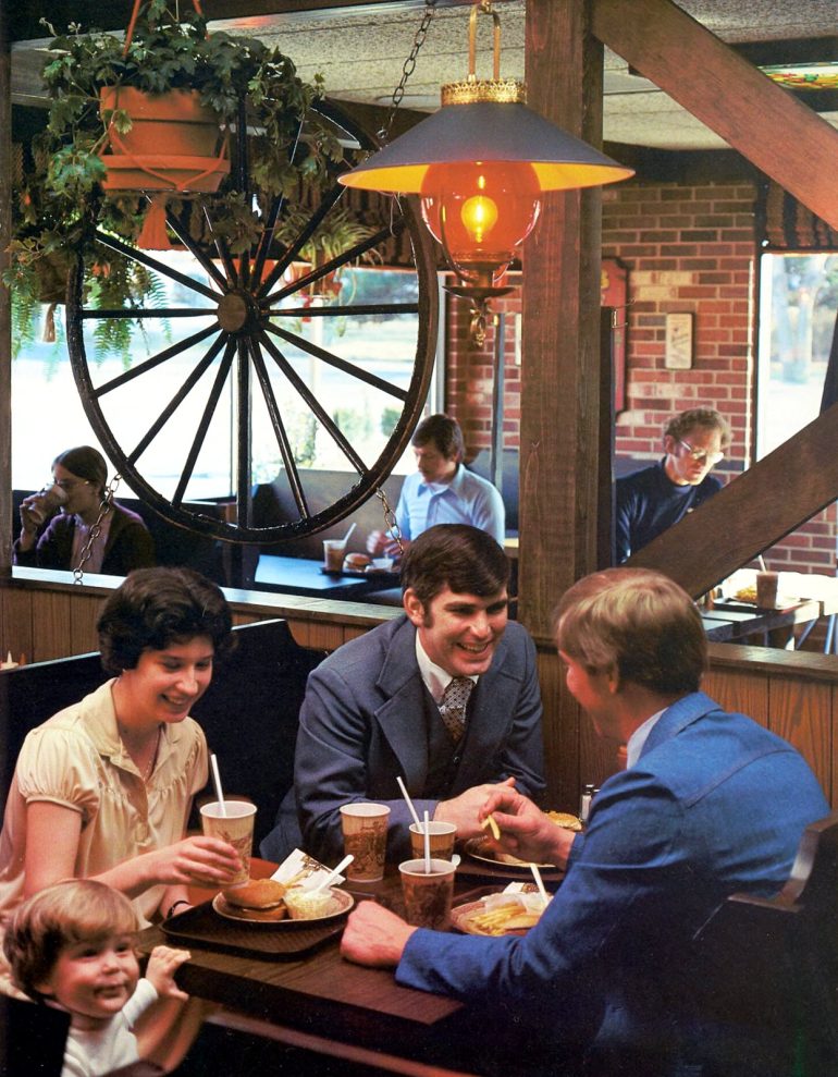 The Roy Rogers Restaurant chain's wild ride: How the cowboy rode into ...