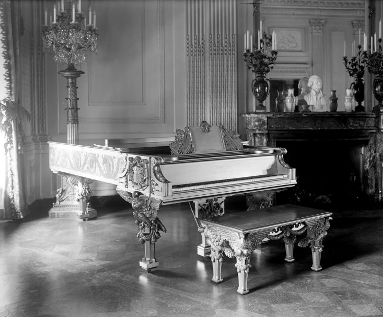 Inside the White House: 35 amazing photos from the early 1900s during ...