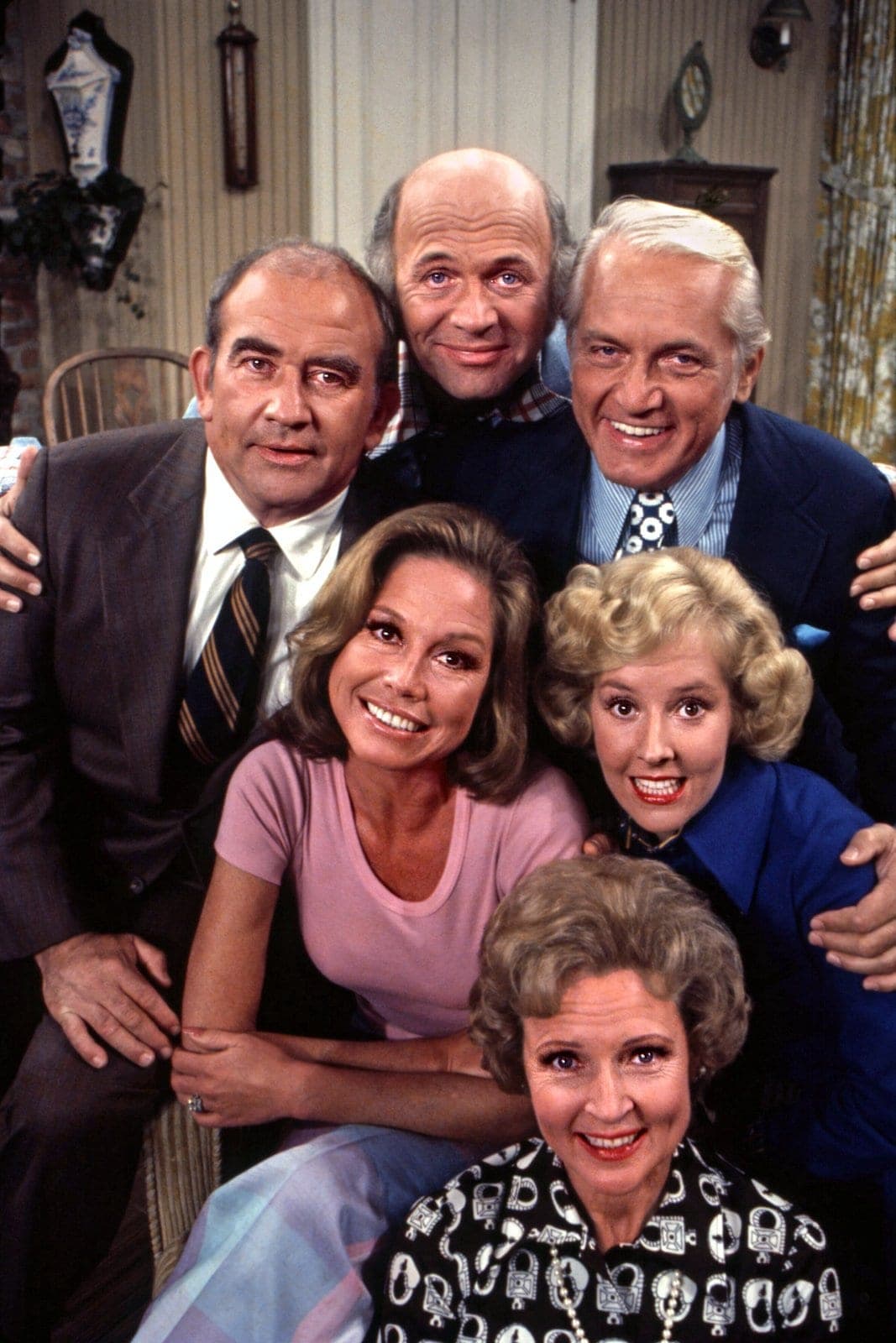 The Mary Tyler Moore Show: Meet the real Mary, plus get the TV theme ...