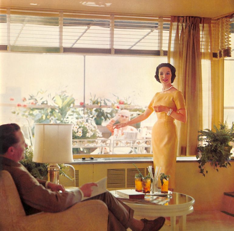 How do old hotel rooms compare to today's? Take a look back at 80 ...