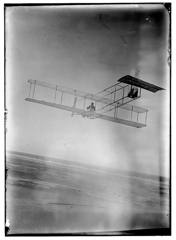 How the inspirational Wright Brothers took the first powered flight ...