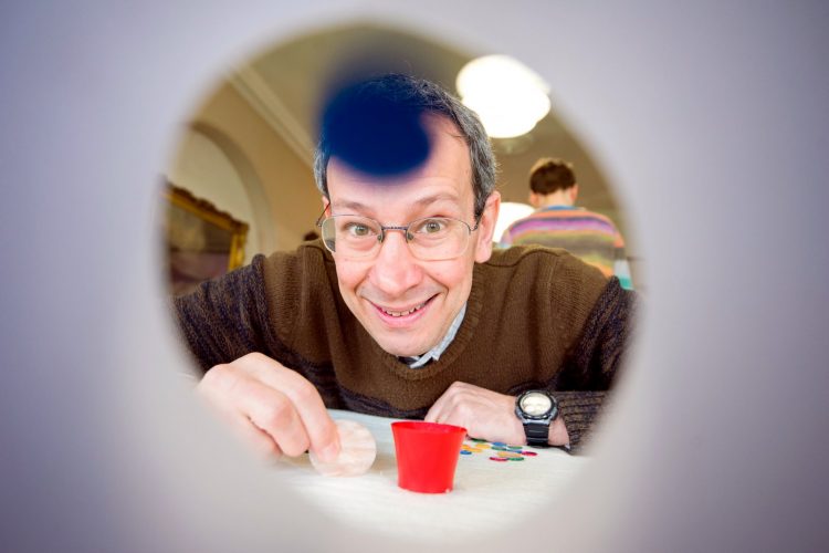 Tiddlywinks: The history of the old-fashioned game people keep ...