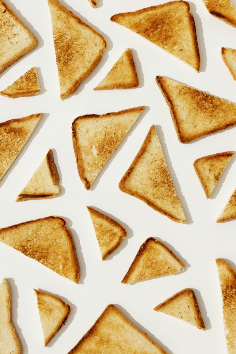 23 different old-fashioned ways to top your toast (1912) - Click Americana