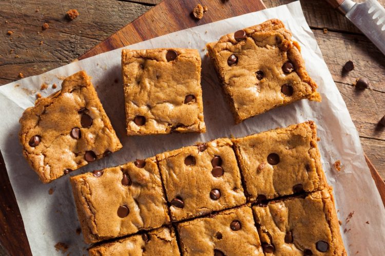 Toll House pan cookies recipe: Classic chocolate chip cookie bars from ...