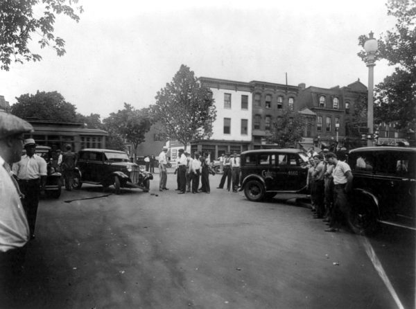 See 35 vintage car wrecks from the days before seat belts & airbags ...