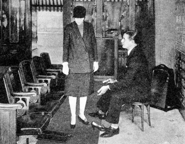 Vintage shoe stores: See what shoe shopping really used to be like 100 ...