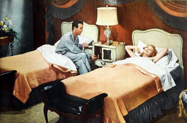 Did married couples really sleep in separate beds in the 1950s? Here's ...