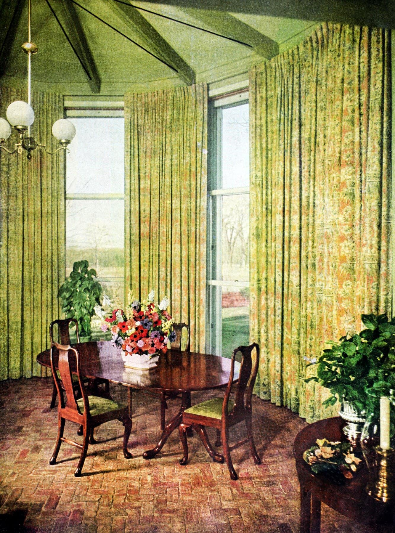 Vintage articles and more in 1950s at Click Americana