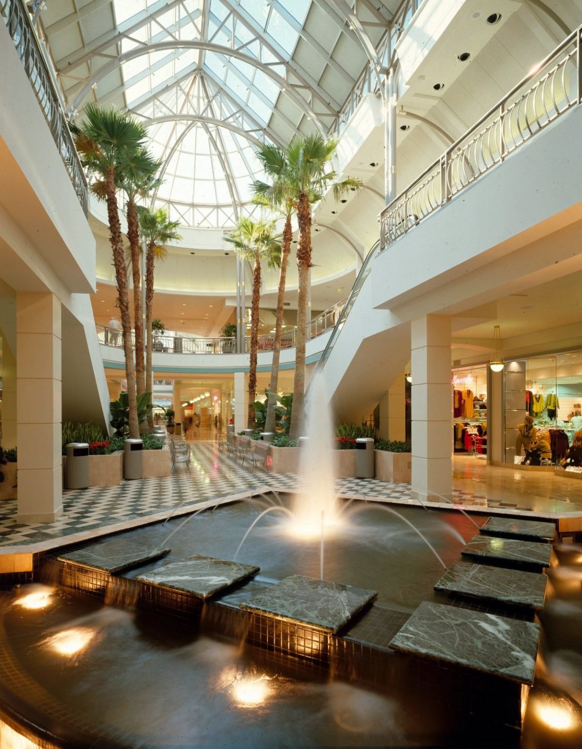 48 vintage malls that were so cool, you'll want to hop in a time ...