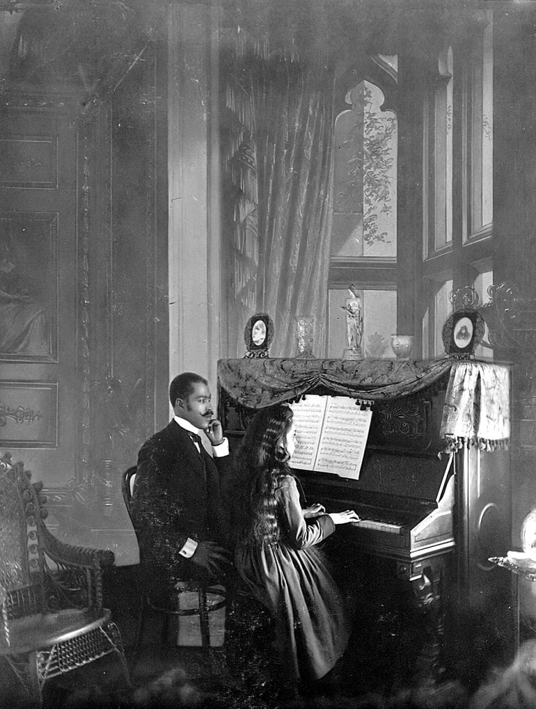 Antique pianos: Vintage grand pianos, spinets & more sensational ...