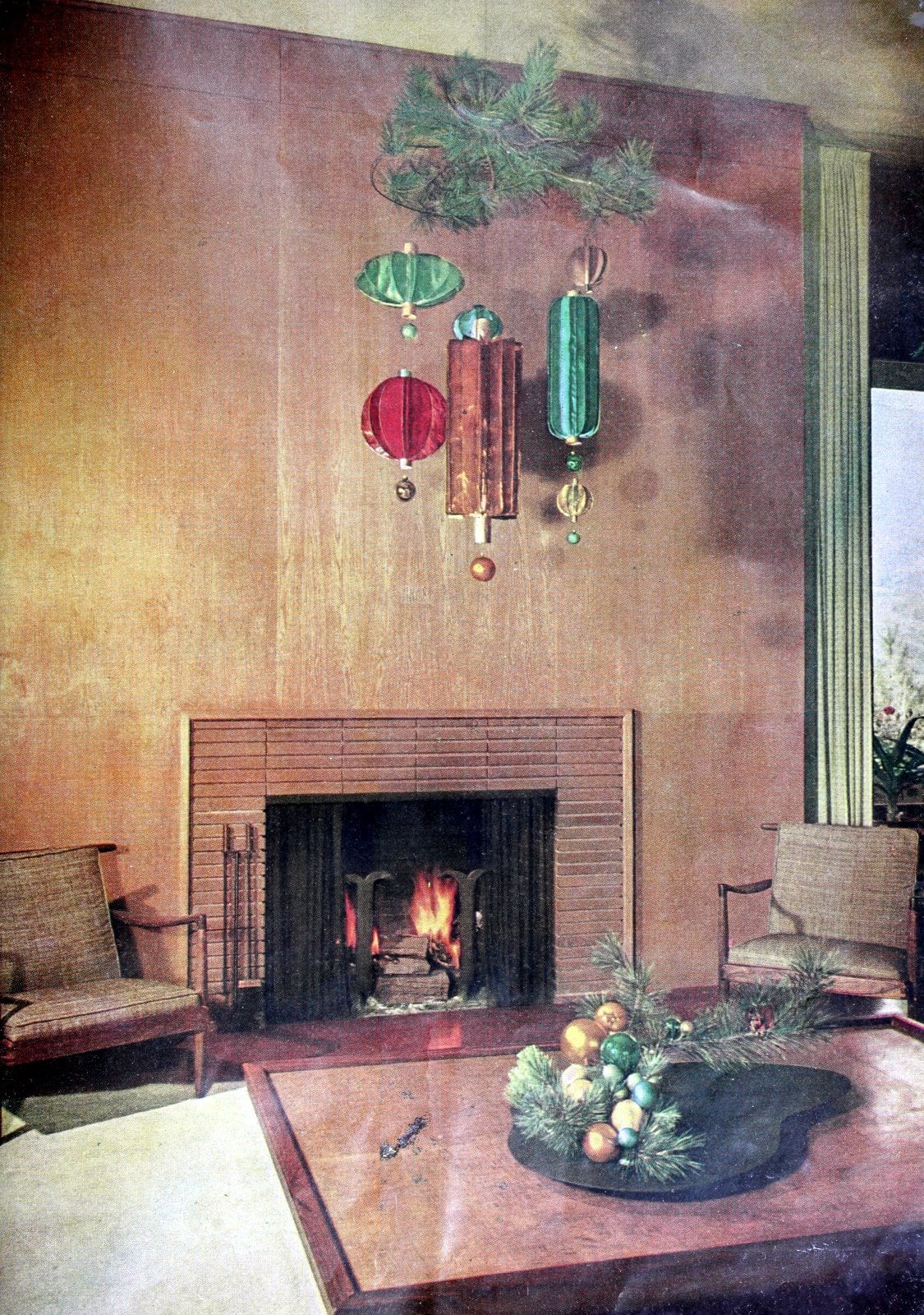 These 26 Christmas wall decorations from the 1950s have a bold mid ...