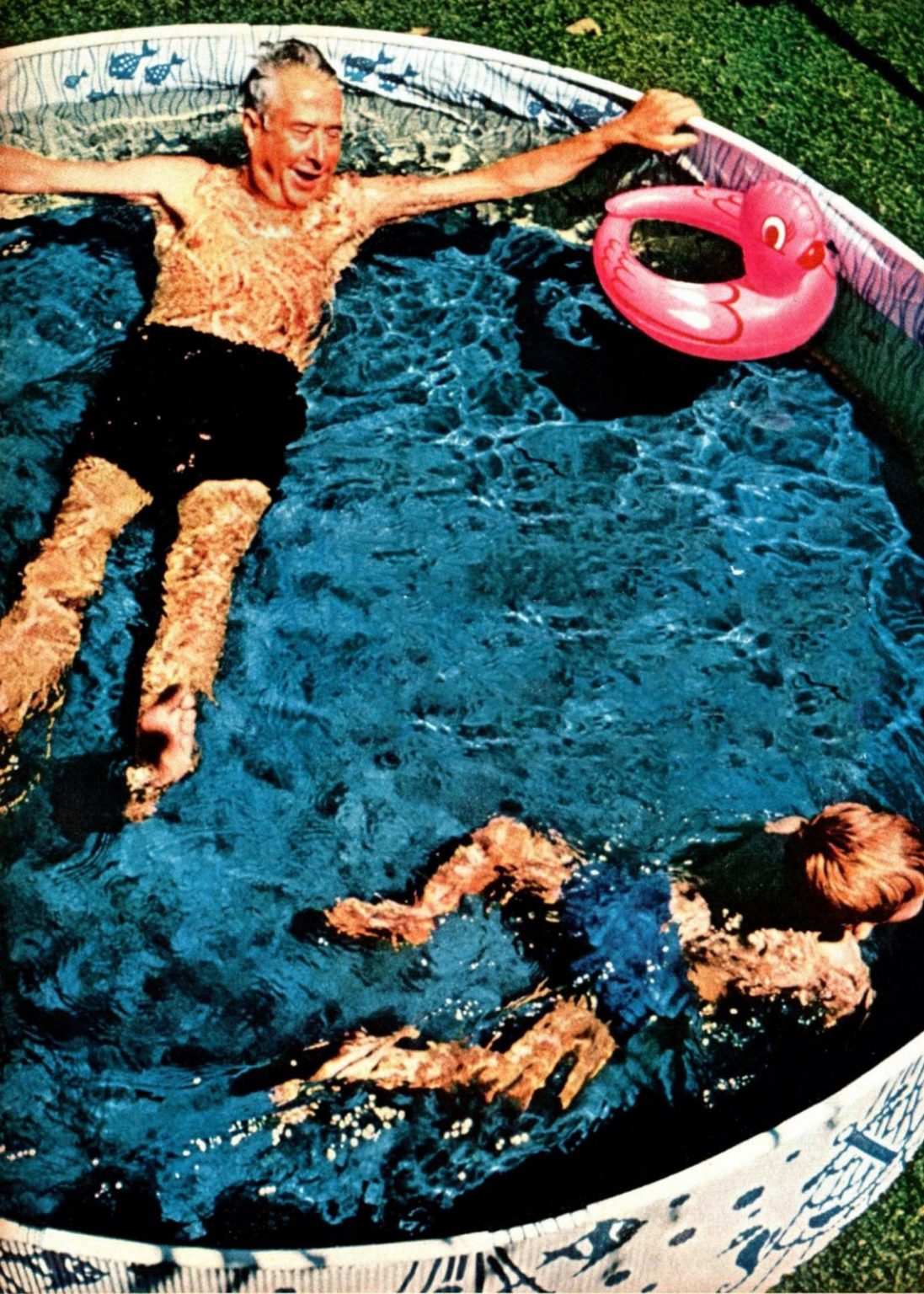 These vintage plastic wading pools from the 50s & 60s are still just as ...