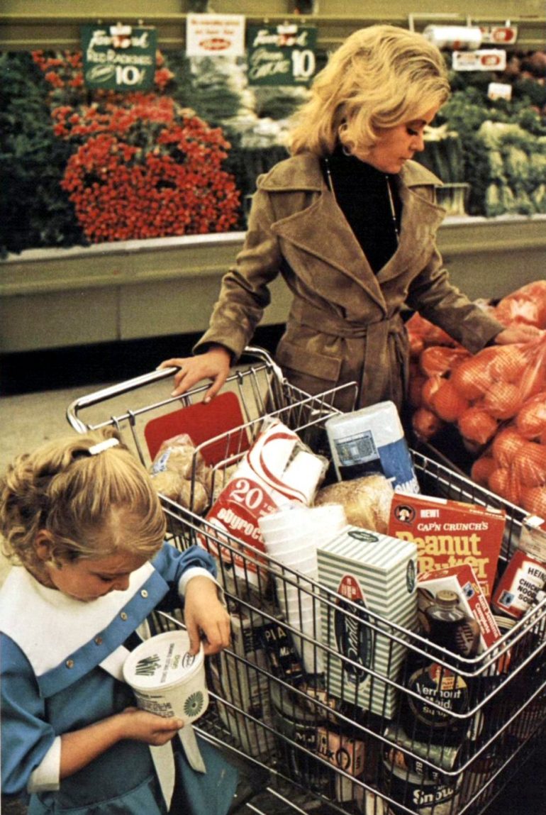 Check out 100 vintage 1970s supermarkets & retro grocery stores - Click ...
