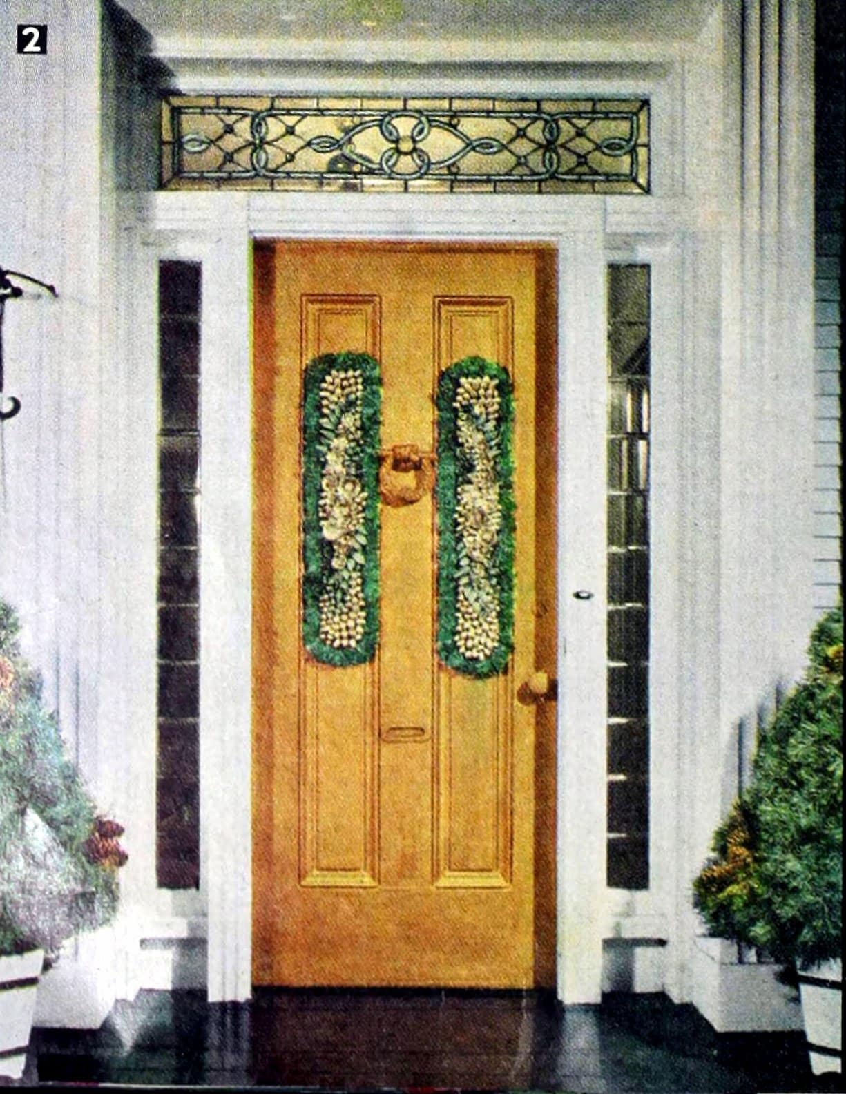 25 ideas for Christmas door decorations from the 1950s: Be inspired by ...