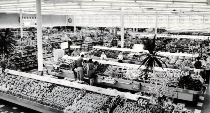 Inside vintage 1950s grocery stores & old-fashioned supermarkets ...