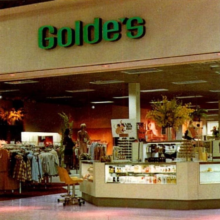 50 old mall stores you probably haven't seen for years (at least not ...