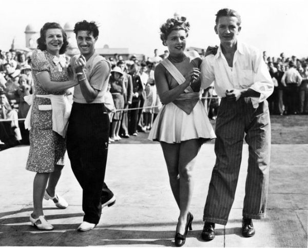 Swing dances in America: How the lively Lindy Hop and jitterbugging ...