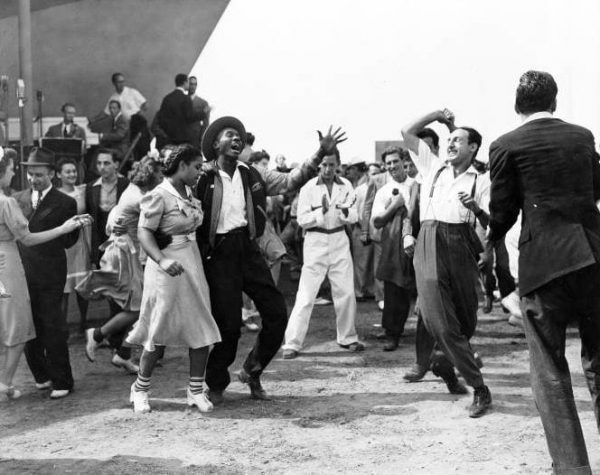 Swing dances in America: How the lively Lindy Hop and jitterbugging ...