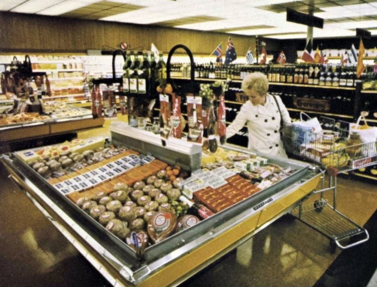 100 snapshots of 1970s supermarkets: Vintage vibes & prices we can only ...