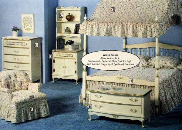See 80 beautiful vintage canopy beds - Click Americana