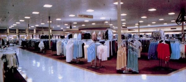 History of Walmart: See what old Wal-Mart stores were like in the 70s ...