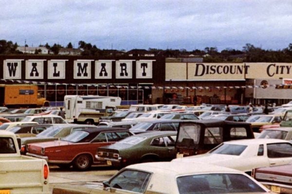 History of Walmart: See what old Wal-Mart stores were like in the 70s ...