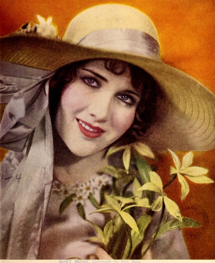 Bold 1920s makeup: How to get that expressive & dramatic flapper makeup ...