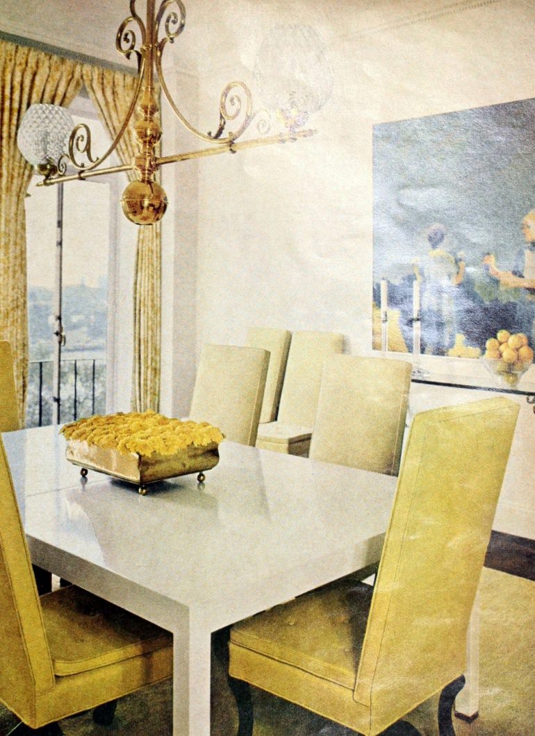 40 vintage centerpiece ideas: Table decor from yesteryear - Click Americana