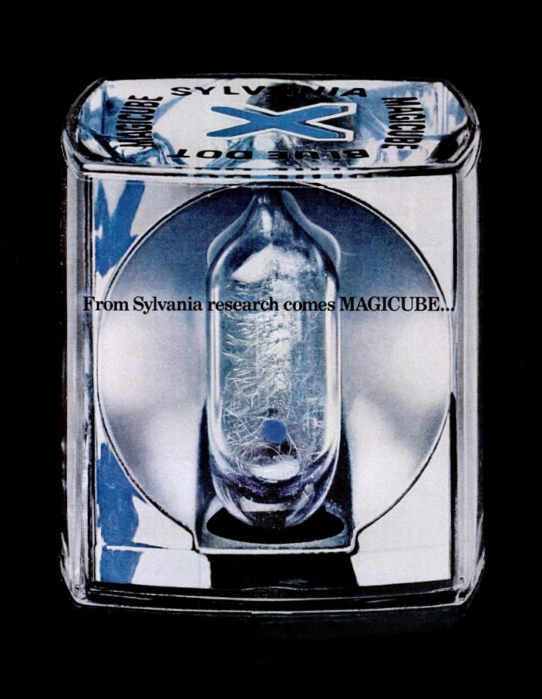 Vintage flashcubes: How these old camera add-ons worked & made pictures ...