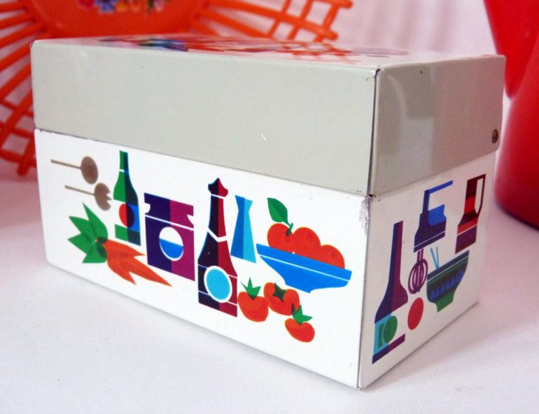 24 vintage recipe boxes: Before food blogs & recipe apps, these compact ...