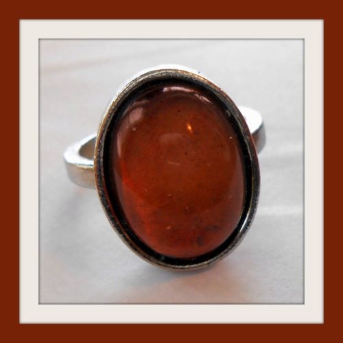 Mood ring color meanings for the retro jewelry trend - and what blue ...