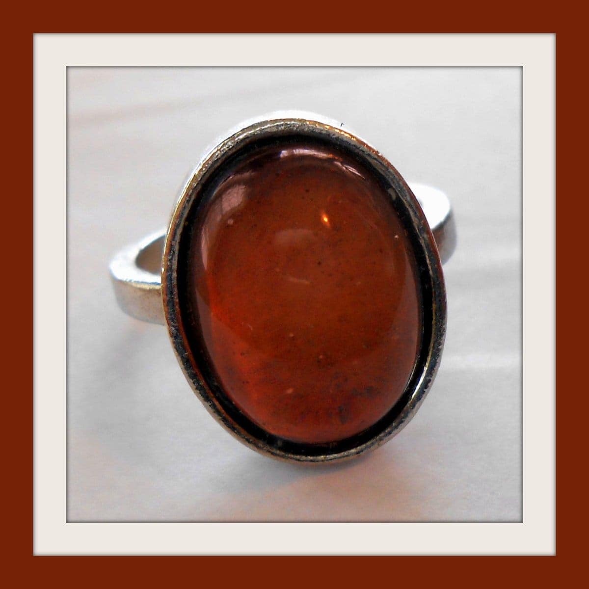 Mood ring color meanings for the retro jewelry trend - and what blue ...