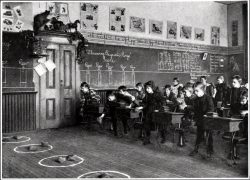 Old school classrooms that show what school was really like in 1899 ...