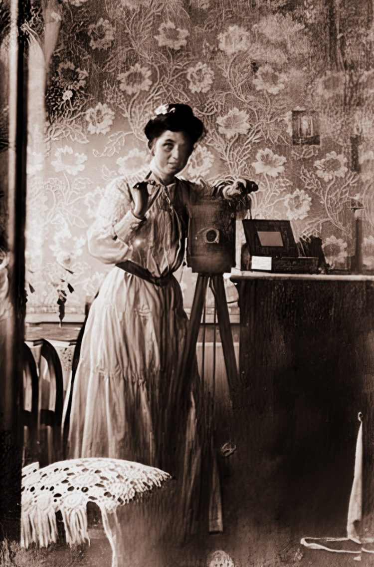 32 fascinating vintage selfies you probably have never seen - Click ...