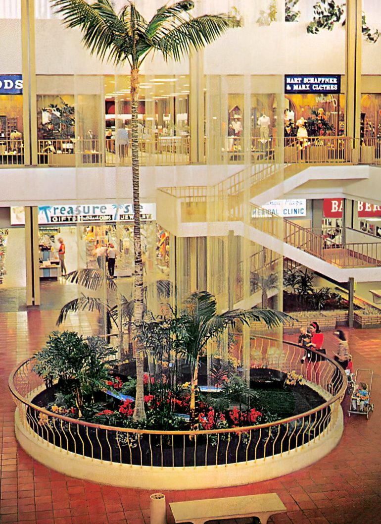48 vintage malls that were so cool, you'll want to hop in a time ...