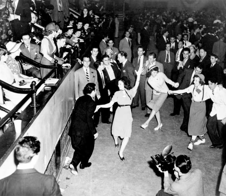 Swing dances in America: How the lively Lindy Hop and jitterbugging ...