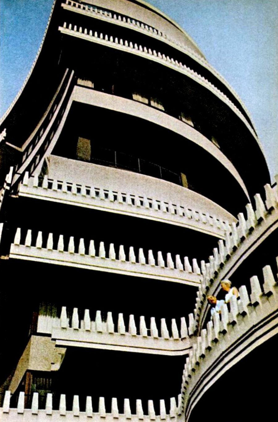 Look back to when the old Watergate apartments were the hottest place ...