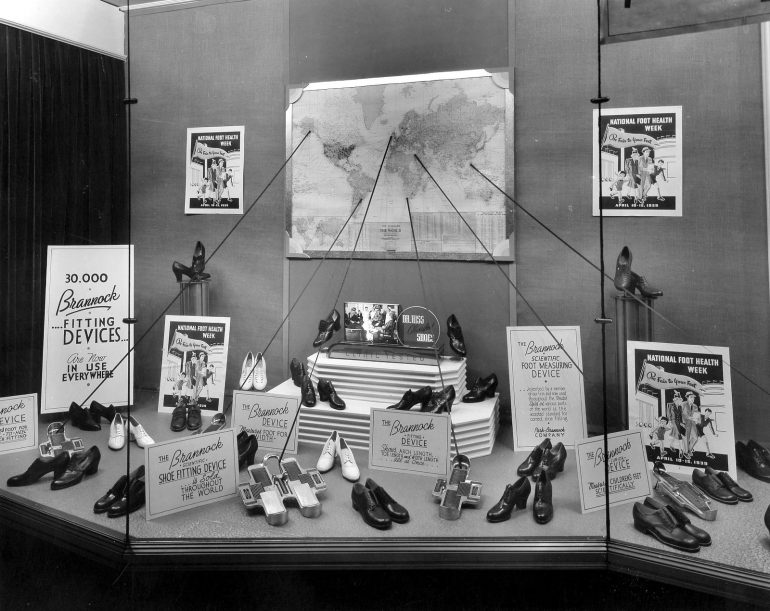 Vintage shoe stores: See what shoe shopping really used to be like 100 ...