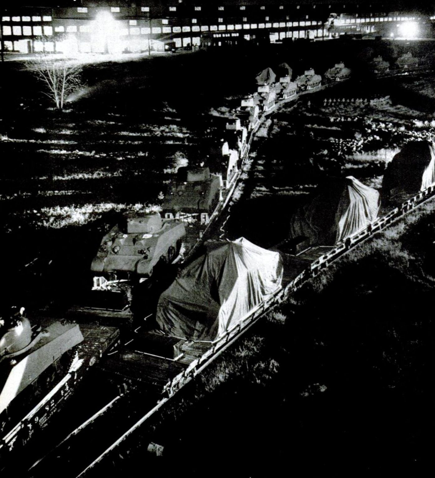 See WW2 tanks in action: M4 General Shermans & M3 General Grants ...