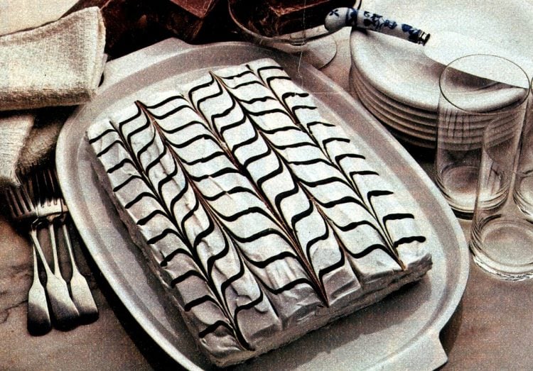 A retro chocolate & vanilla pretty party cake (1982) - Click Americana