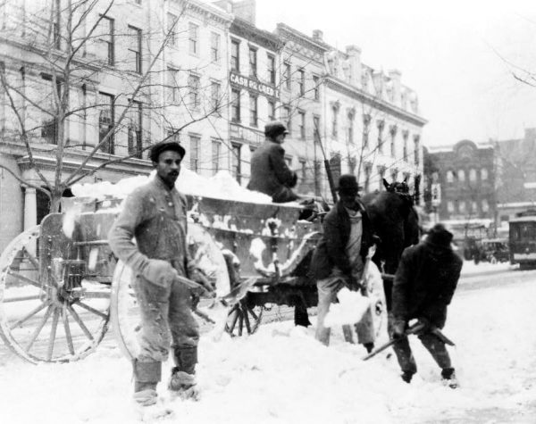 Snow removal 100 years ago: See how they did it without modern-day ...