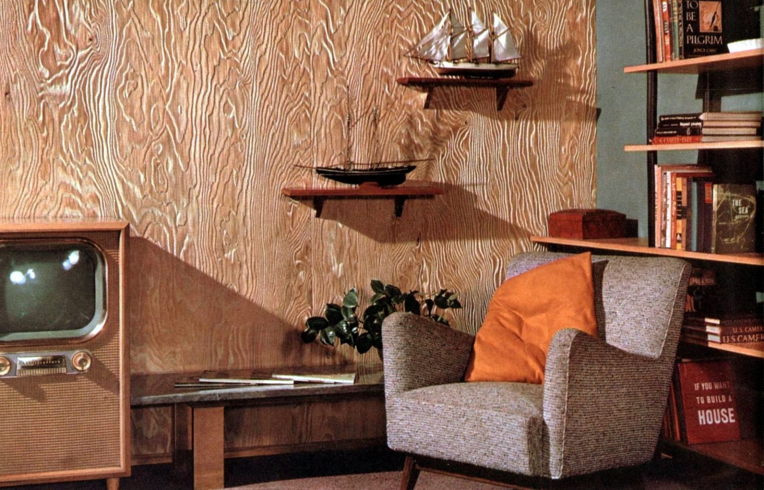The vintage wall paneling in these 1950s & 1960s homes still works ...