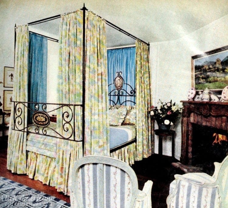 See 80 beautiful vintage canopy beds - Click Americana