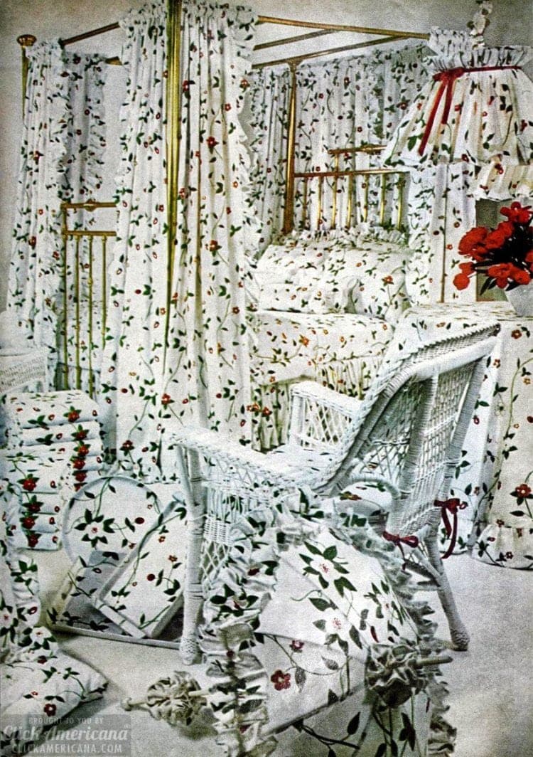 70 beautiful vintage canopy beds from the 1970s - Click Americana